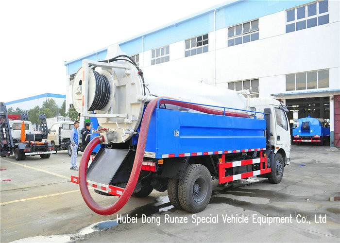 Vacuum Jetting Truck With High Pressure Jetting Pump and Vacuum Pump 5500Liters
