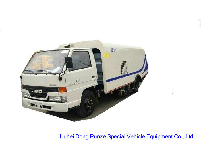 JMC 4X2 Vacuum Road Sweeper Truck , Street Cleaner Truck With High ...